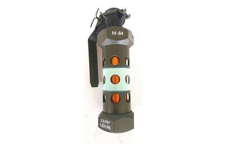 M84 Stun Granade Flash Bang